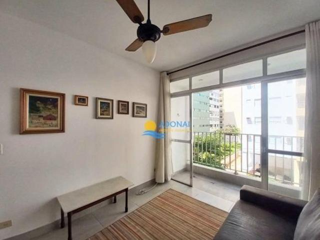 Apartamento beira mar com sacada — Astúrias — Guarujá
