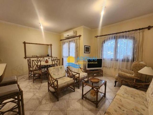 Apartamento beira mar com sacada — Enseada — Guarujá