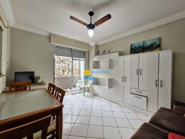 Apartamento beira mar com sacada — Pitangueiras — Guarujá