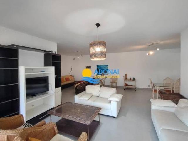Apartamento beira mar com varanda gourmet — Enseada — Guarujá