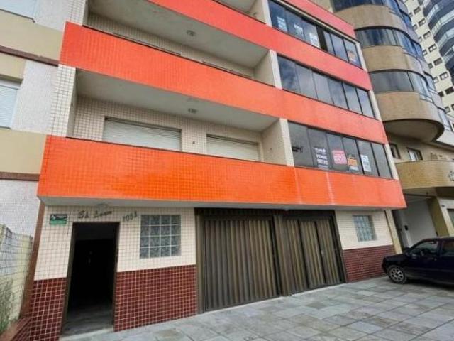 Apartamento Beira Mar com 4 dormitórios