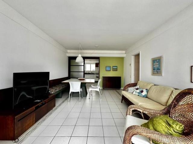 Apartamento Beira Mar à Venda na Pitangueiras no Guarujá