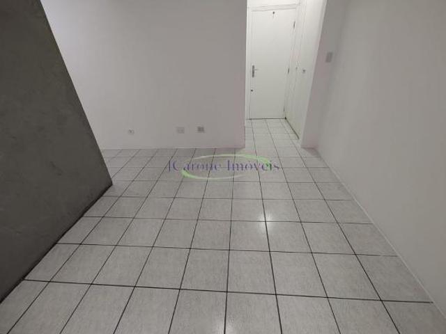 Apartamento Beira Mar, basta atravessar a rua e estará com os pés na areia. José Menino Santos/S