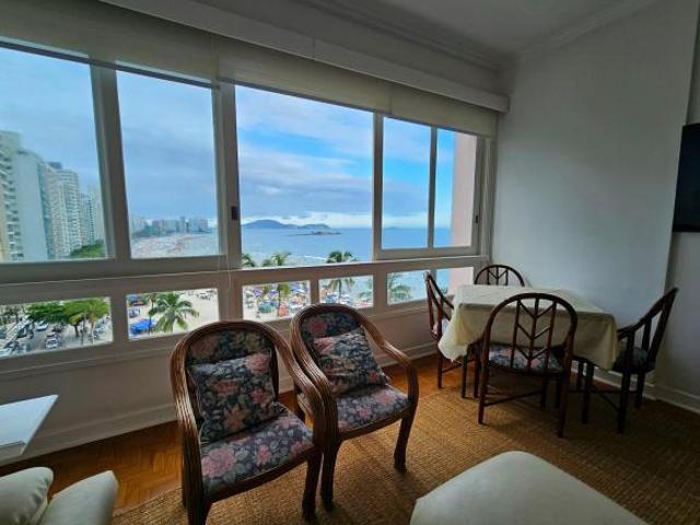 Apartamento Beira Mar para o mar à venda na praia de Pitangueiras | QVISTA In.