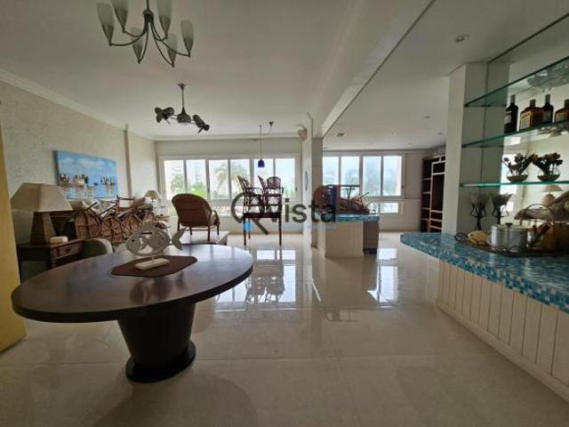 Apartamento Beira Mar para o mar à venda na praia de Pitangueiras | QVISTA In.