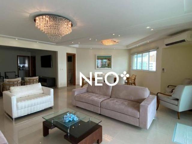Apartamento Belíssimo com 3 Suítes e 3 vagas