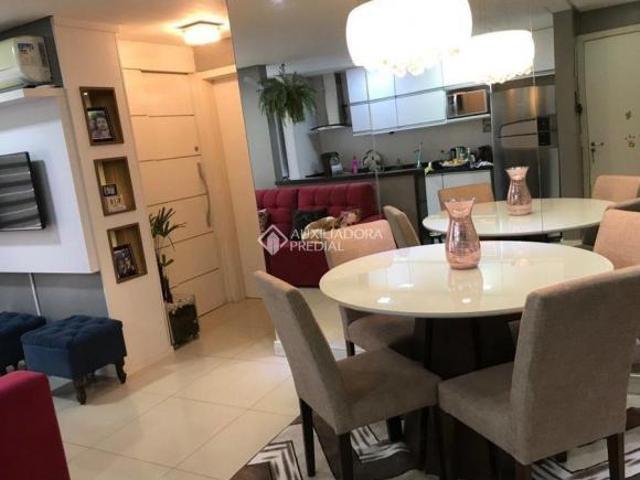 Apartamento belissimo mobiliado 2 quartos e 1 vaga de garagem, com sacada