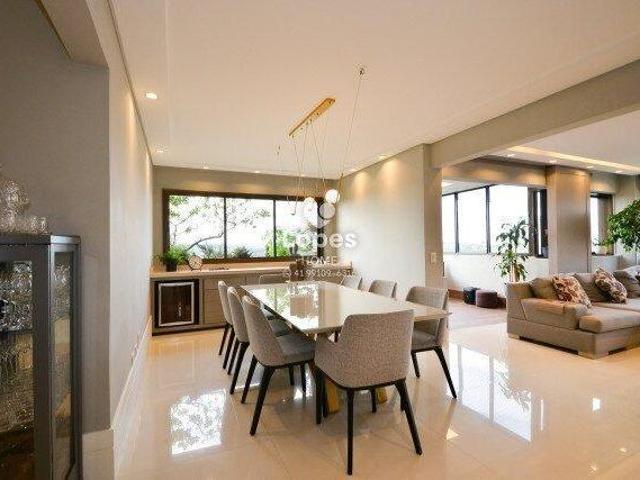 APARTAMENTO | BIGORRILHO | 3 SUÍTES | 210M²