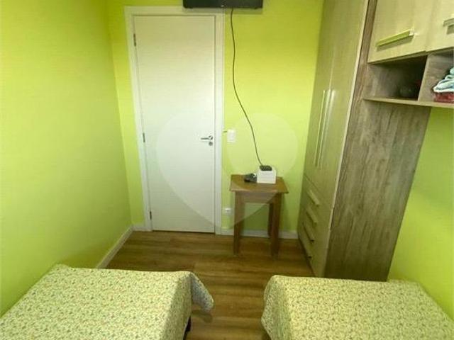 Apartamento Boqueirão 2 Dormitórios 1 Suíte 1 Vaga Face Oeste Novo