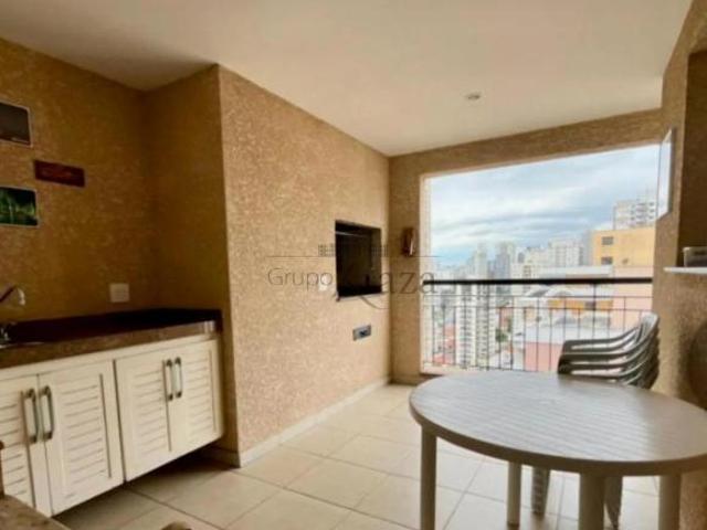 Apartamento Brooklin 4 Dormitórios 218m²
