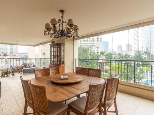 Apartamento Brooklin 4 Quartos / Suítes 4 Vagas Venda / Compra