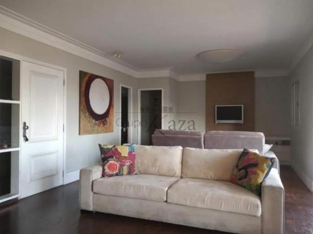 Apartamento Brooklin 2 Suítes 170m²