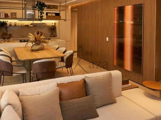 Apartamento Brooklin 3 Dormitórios 151m²