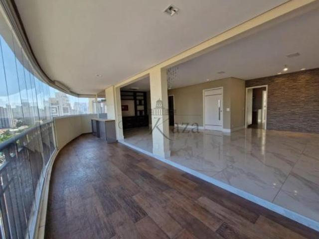 Apartamento Brooklin 3 Dormitórios 170m²