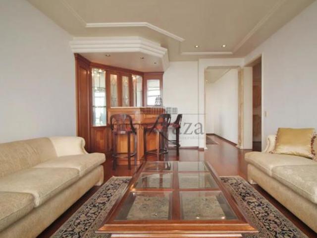 Apartamento Brooklin 3 Dormitórios 182m²