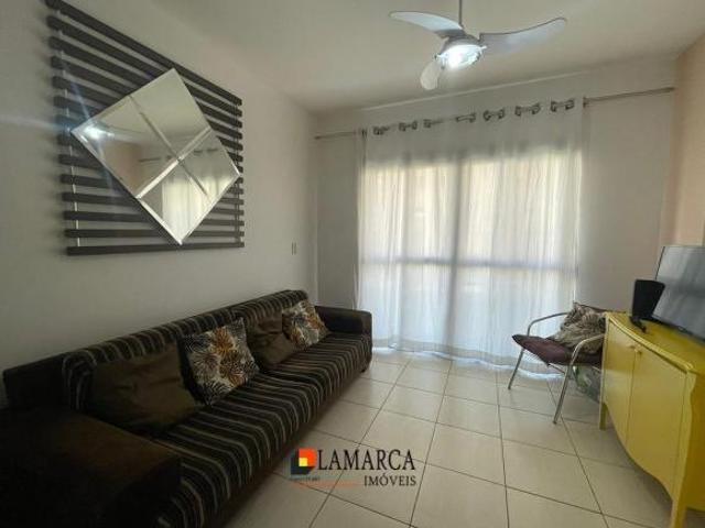 Apartamento c/3 dormitorios a venda em Guaruja