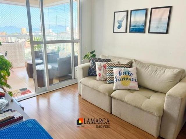 Apartamento c/ 2 dormitorios de padrao no Guaruja