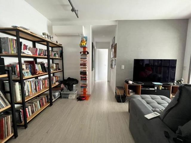 APARTAMENTO C/ 2 QTOS SEDO 1 SUITE, SALA 2 AMB. E VARANDA V.ROMANA SP