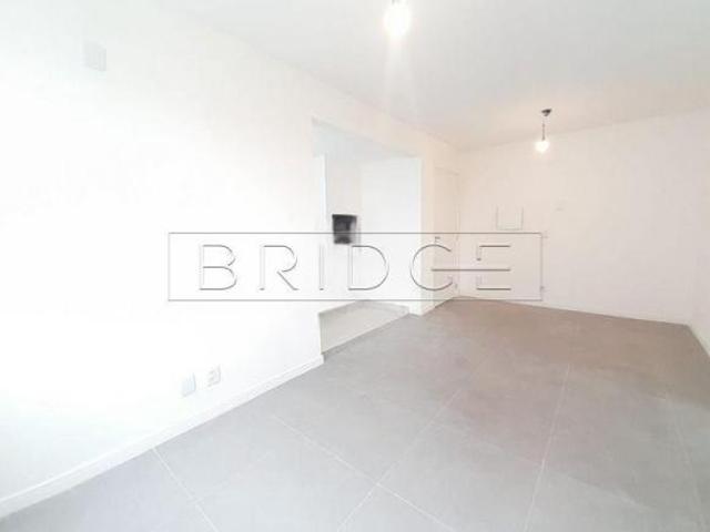 Apartamento c/ 2 quartos,1 vaga e 60m²
