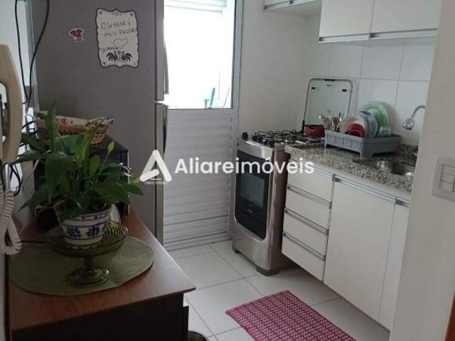Apartamento c/ 2 quartos e 1 vaga, 48m², à venda no Condomínio Residencial Colina dos Ventos, no bai