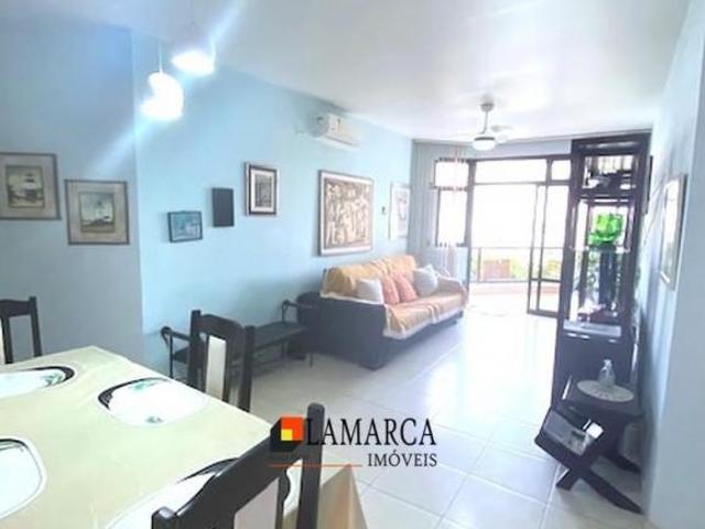 Apartamento c/ 3 dts. a venda em Guaruja