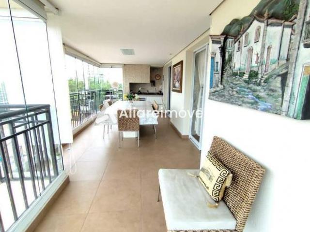Apartamento c/ 3 quartos, 3 suítes e 4 vagas, 224m², à venda no Condomínio Vila Ouro Verde, no bairr