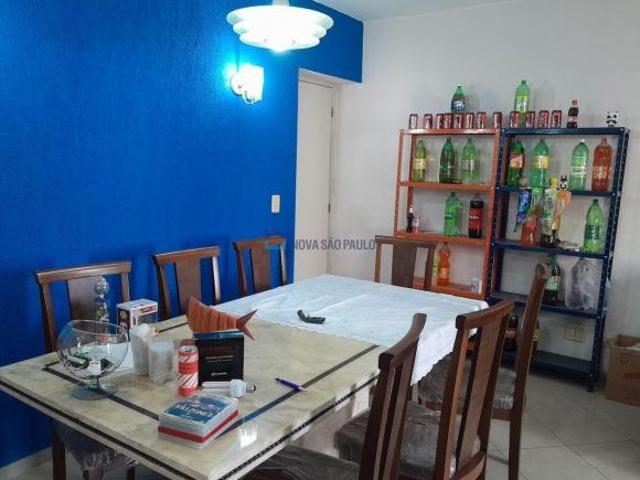 Apartamento Cambuci, sacada gourmet, próximo shopping, bancos, supernercados, escolas, drogarias.