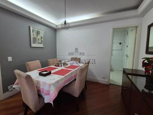 Apartamento Cambuci 3 Dormitórios 86m²