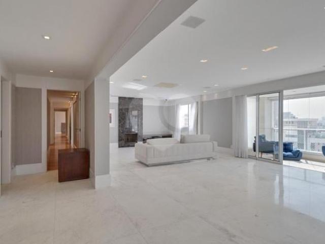 Apartamento Campo Belo Alto Padrão, 442 m² de puro lazer. 4 suítes, 6 vagas