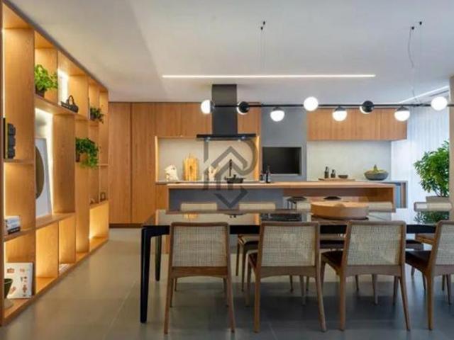 Apartamento campo belo andar alto vista livre