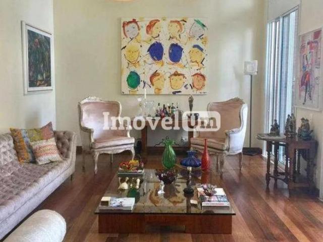 Apartamento Campo Belo