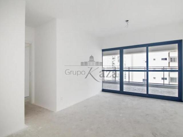Apartamento Campo Belo 3 Dormitórios 109m²