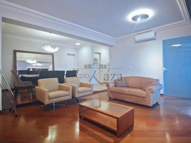 Apartamento Campo Belo 3 Suítes 173m²