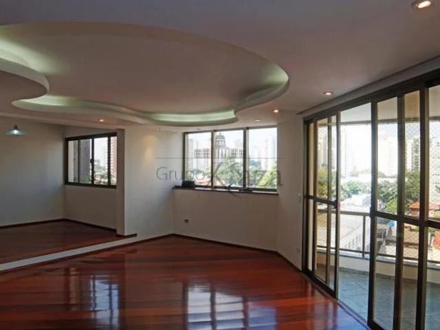 Apartamento Campo Belo 3 Suítes 173m²