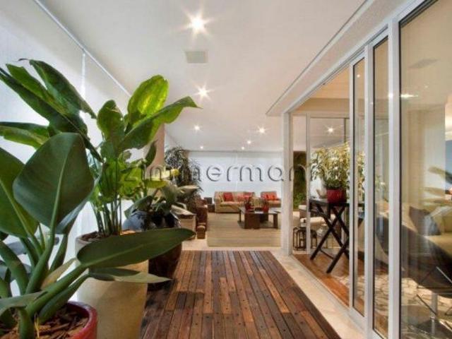 APARTAMENTO CAMPO BELO 4 DORMITÓRIOS 5 VAGAS