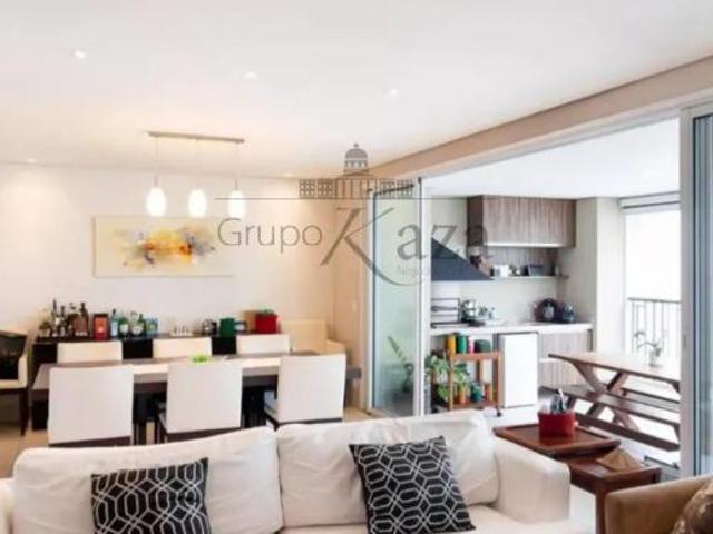 Apartamento Campo Belo 4 Suítes 223m²