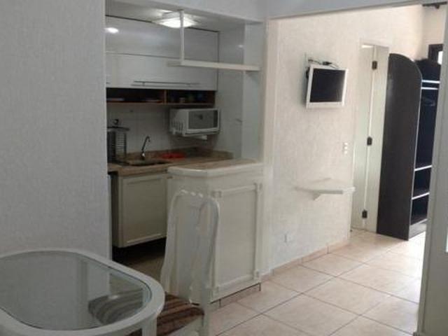 APARTAMENTO CAMPOS ELÍSEOS
