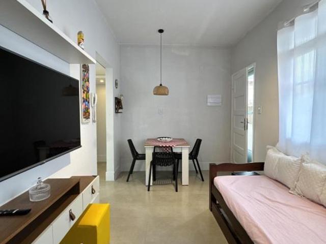 Apartamento CANTO DO FORTE Praia Grande 1 dormitório REFORMADO