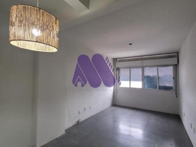 Imperdível: Apartamento à venda ou locação no Centro de São Vicente SP, 1 quarto, 1 sala, 1 banheiro