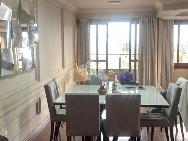APARTAMENTO CENTRAL COM 4 DORMITÓRIOS E 2 VAGAS