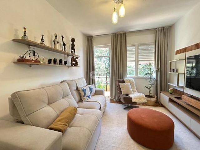 Apartamento central com 3 dormitórios MOBILIADO