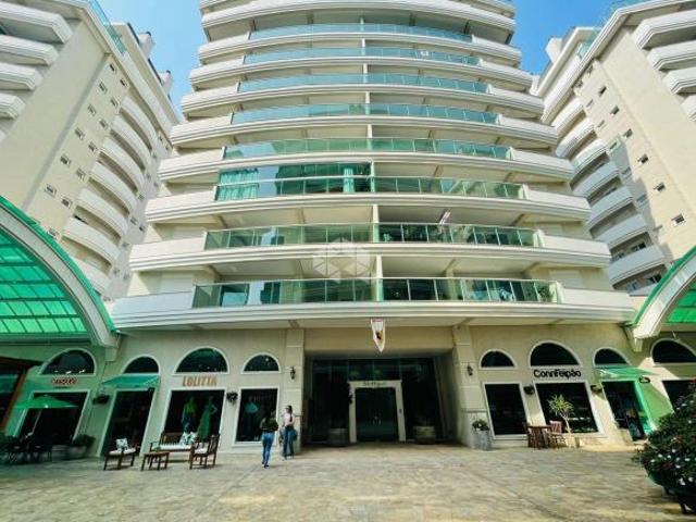 APARTAMENTO CENTRAL COM DOIS DORMITÓRIOS