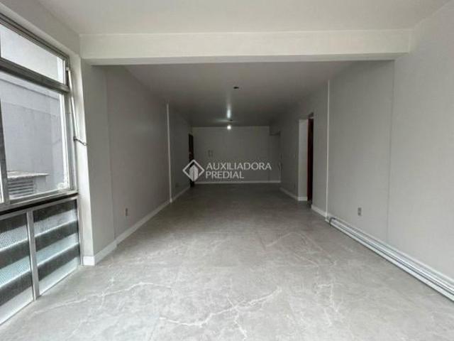 Apartamento central em NH, 2 dormitórios