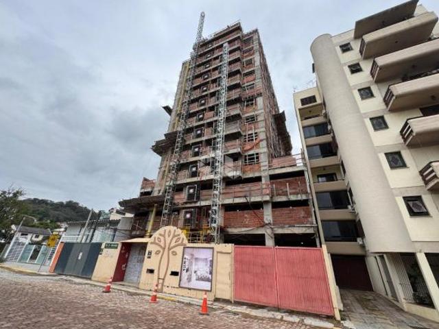 APARTAMENTO CENTRAL
