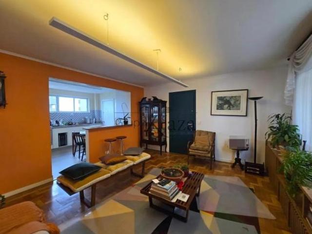 Apartamento Cerqueira César 2 Dormitórios 98m²