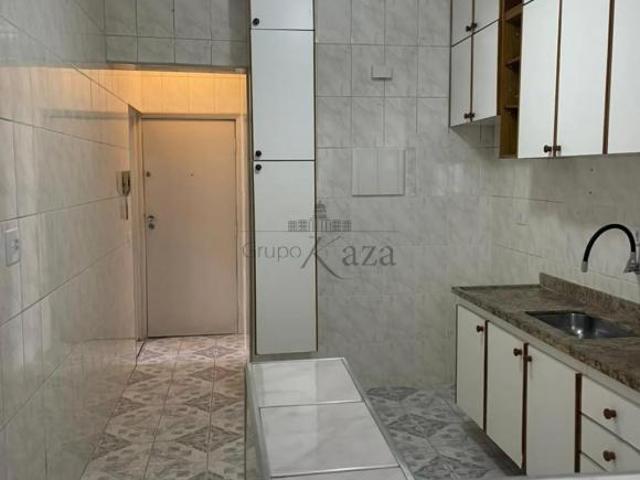 Apartamento Cerqueira Cesar 2 Dormitórios 99m²