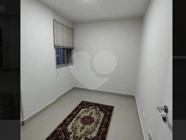 Apartamento Champagnat 2 Dormitórios 1 Vaga Face Noroeste Andar Alto