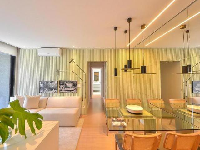 Apartamento champagnat 2 quartos, novo, ótima localização