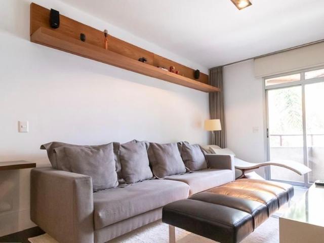 Apartamento Charmoso com Varanda no Jardim Paulista