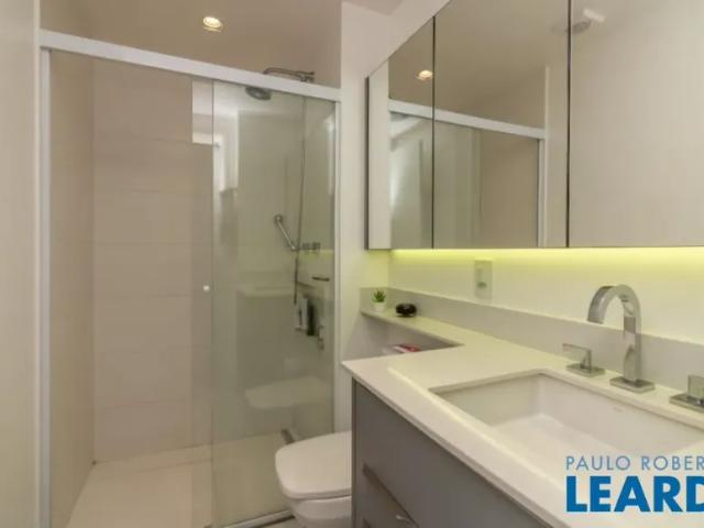 Apartamento cidade ademar sp